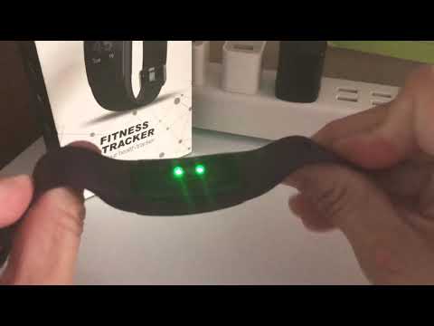 VeryFitPro ID107plus HR Demo: How to remove the straps and charge the tracker