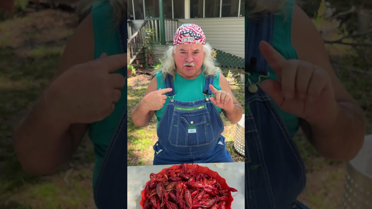 Three Ways to Eat a Crawfish. #hack #crawfish #howto