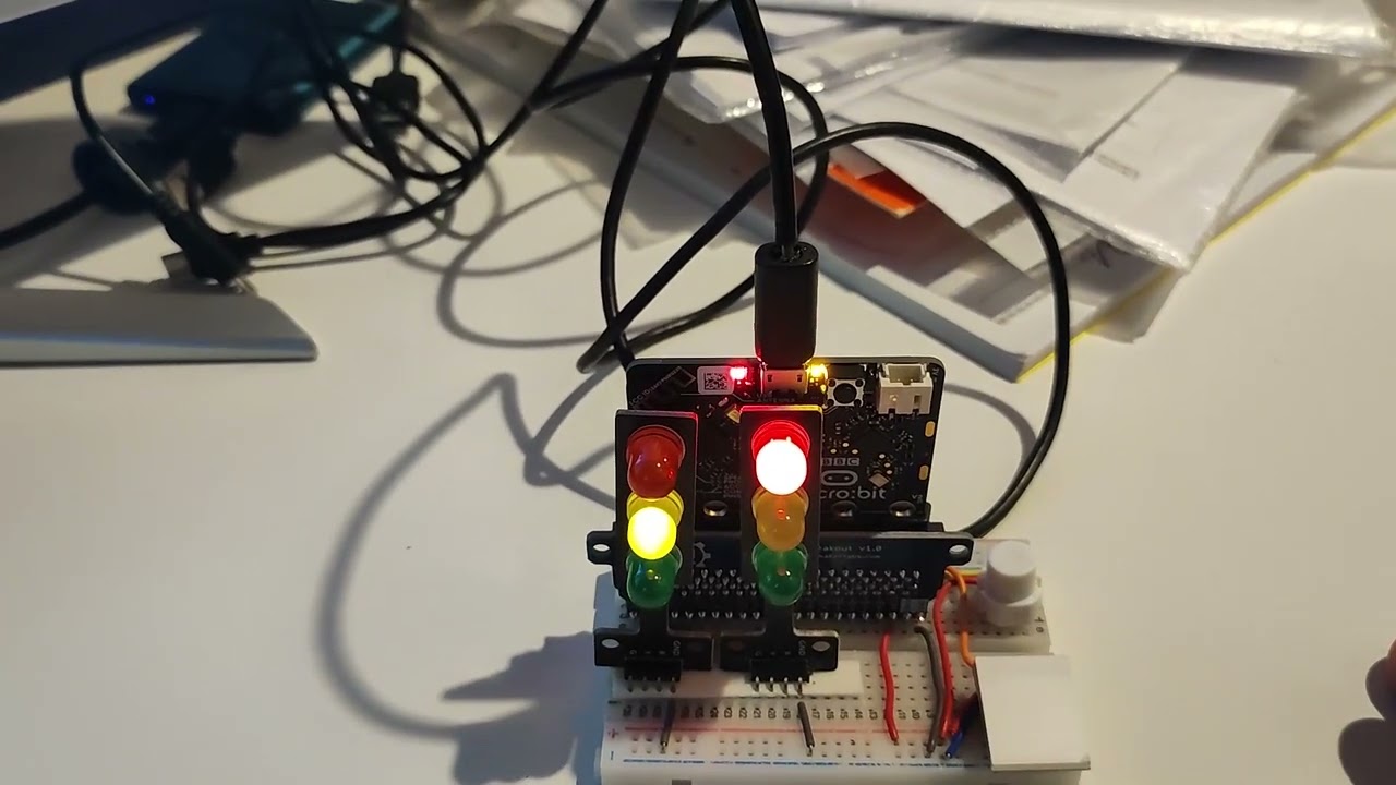 MicroBit & MakeCode Traffic Light