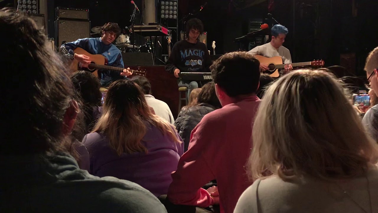 worlds apart - wallows vip acoustic