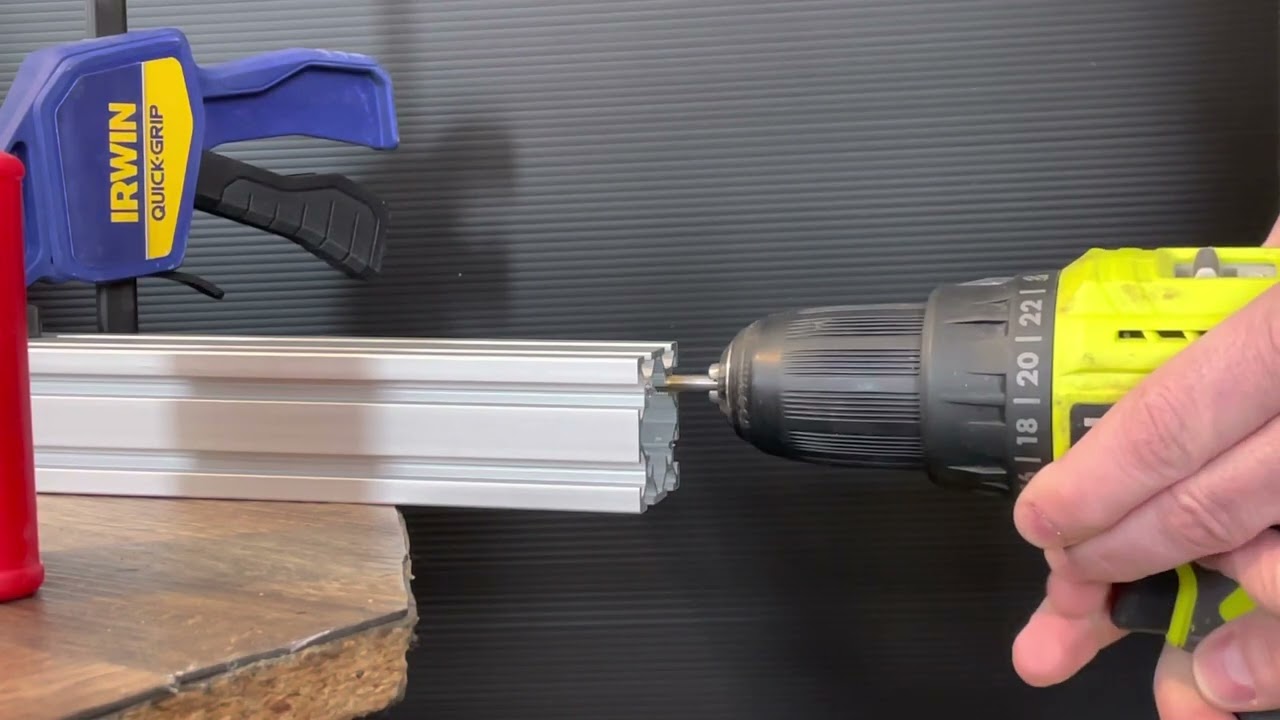 Tapping 4040 Extrusion