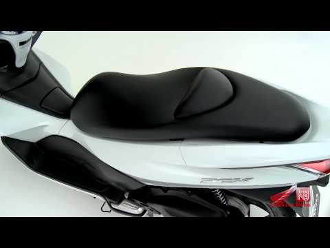 Honda PCX Vietnam Price, Review & Specs | Zigwheels