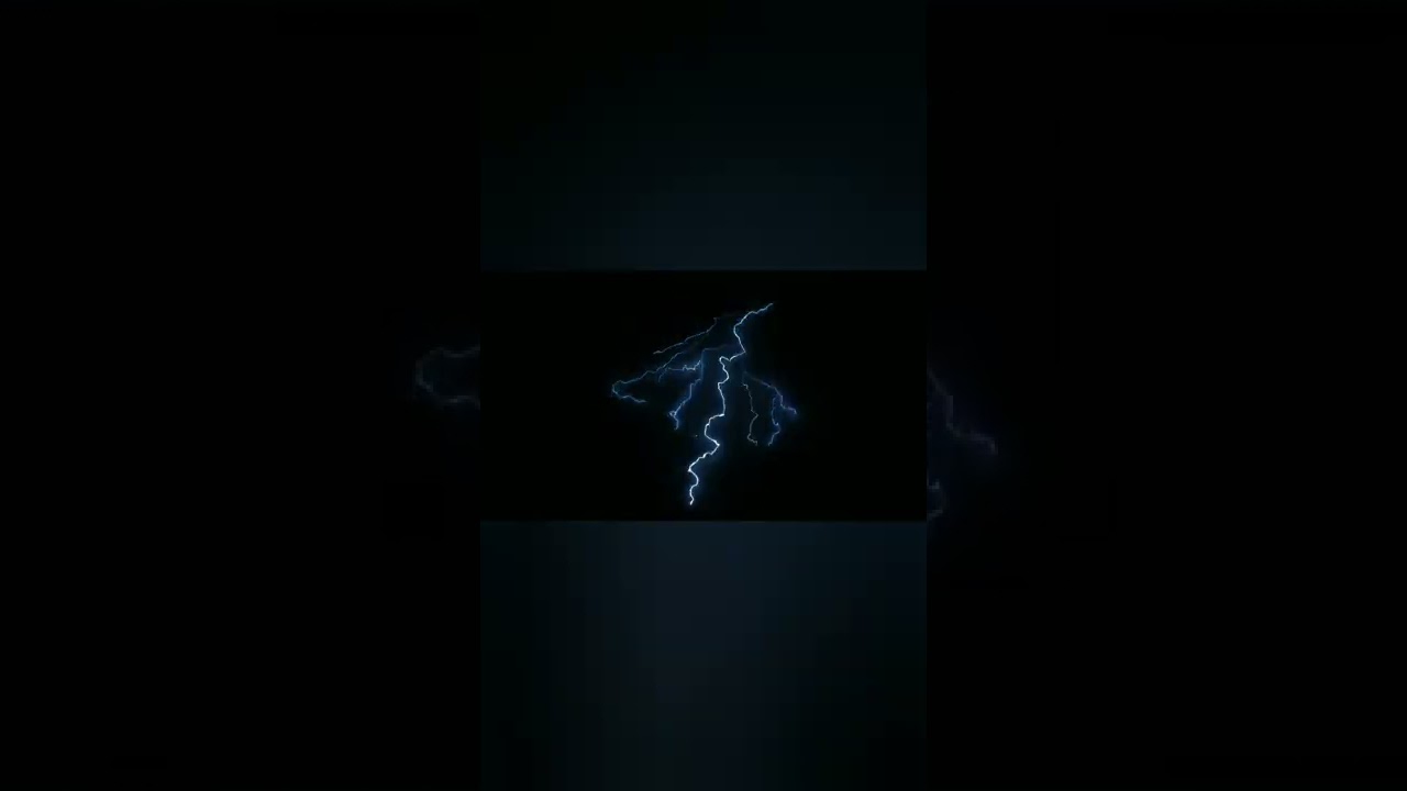 difference between : lightning and thunder