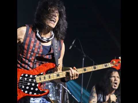 'I Lost the Joy of Making Music': Rudy Sarzo Speaks Up on How Randy Rhoads' Passing Affected Him ...