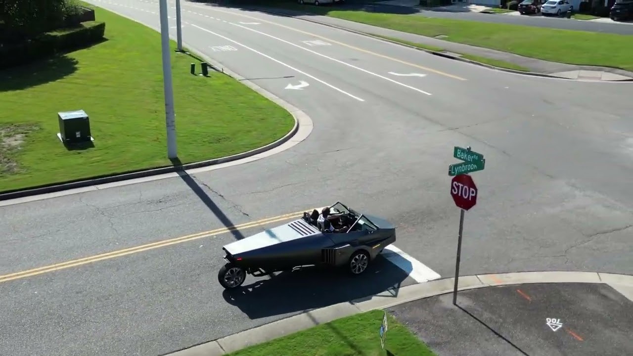 Dragonfly Three Wheeler Bets on Unique Design and Drivetrain to Win You ...