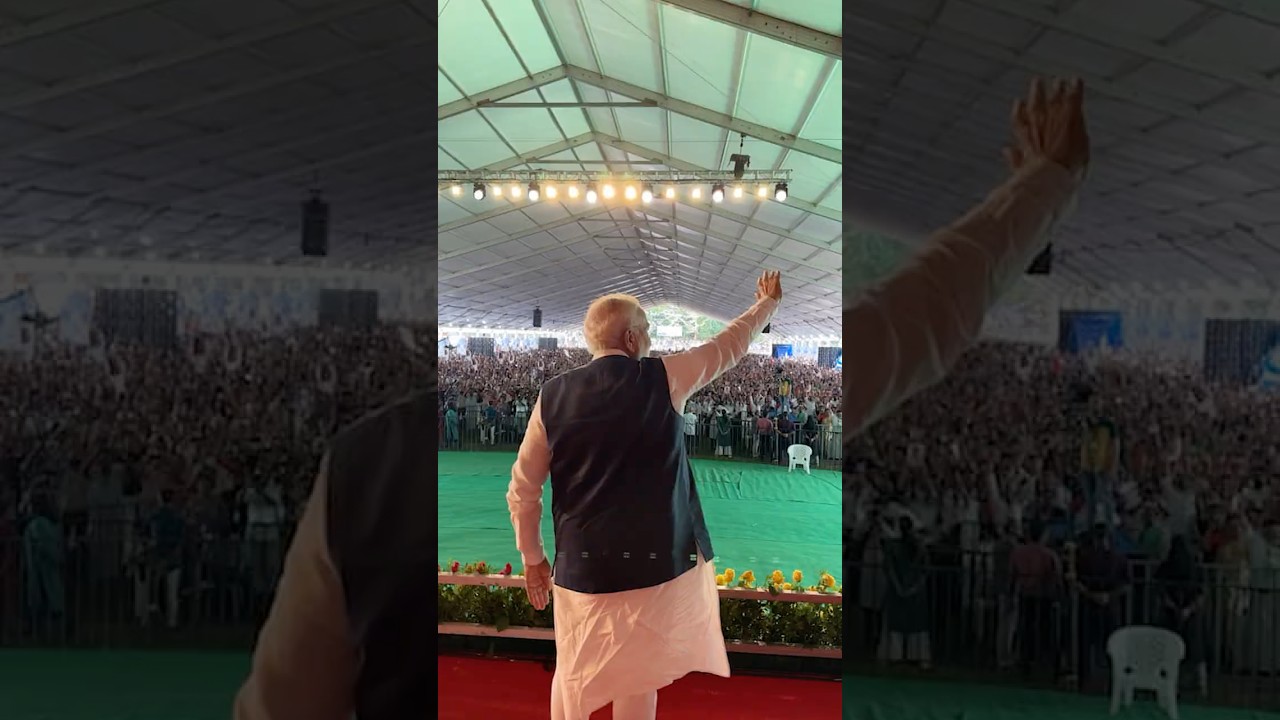 PM Modi gets a grand welcome in Thiruvalla, #keralam | #shorts