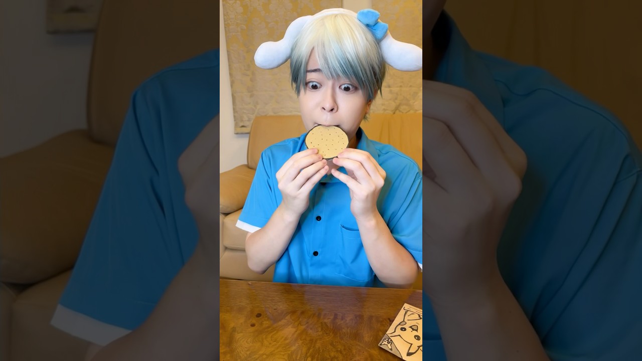 EAT CARDBOARD BREAD！#asmr