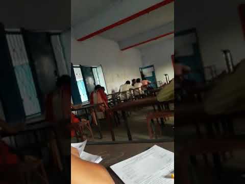 Dr kailash nath college mein samuhik nakal ka video
