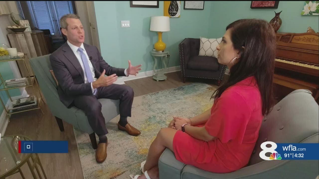 DeSantis suspended Florida prosecutor.  Did it hurt him politically?