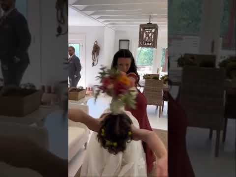 This bride and her bestie did it right!😆 @loitch.craft @ravenqberry #azazie #funny #short #fyp