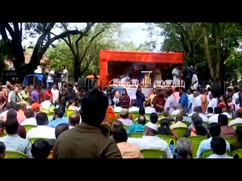 Kerala Govt vs Governor row escalates, Left group takes out protest march to Raj Bhavan