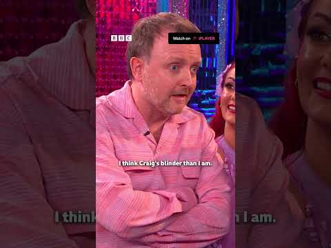 Chris clocking Craig is iconic 😭 #Strictly