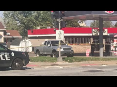 Watch Now: Shooting at E Locust and Iowa in Davenport