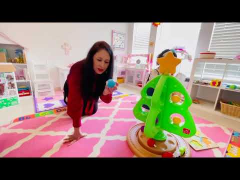 Unboxing STEP 2 My First Christmas Tree