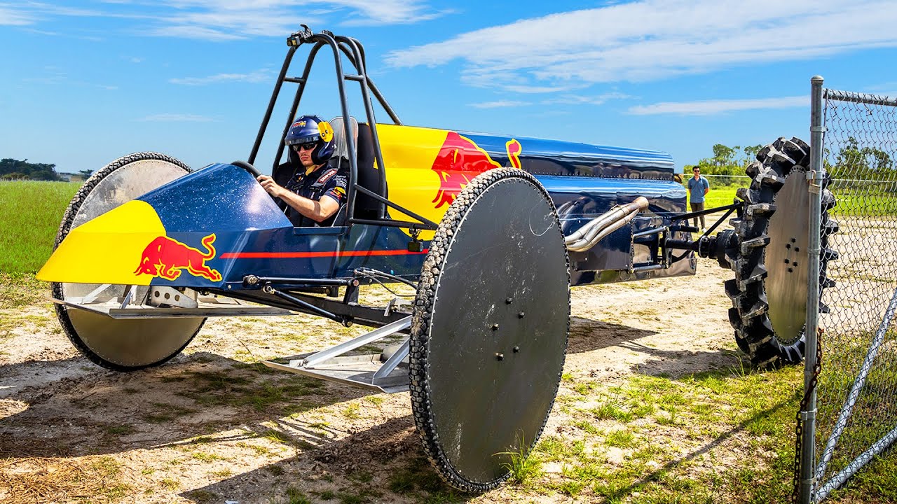 Florida Man Takes Two F1 Racers in 900 HP Swamp Buggies, Racing Happens ...