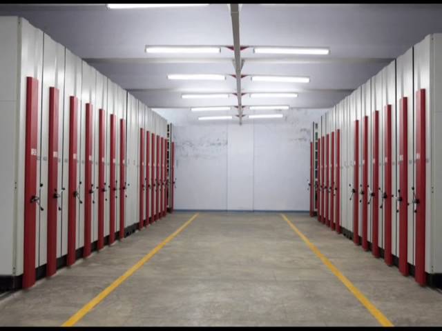 Mobile Compactor Storage Systems - 10 Feet Mobile Compactor Storage ...