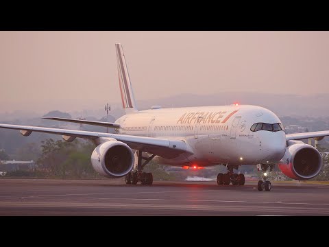 Plane Spotting Costa Rica - Landings & Take-Offs - Juan Santamaría Airport (SJO/MROC) April 2023