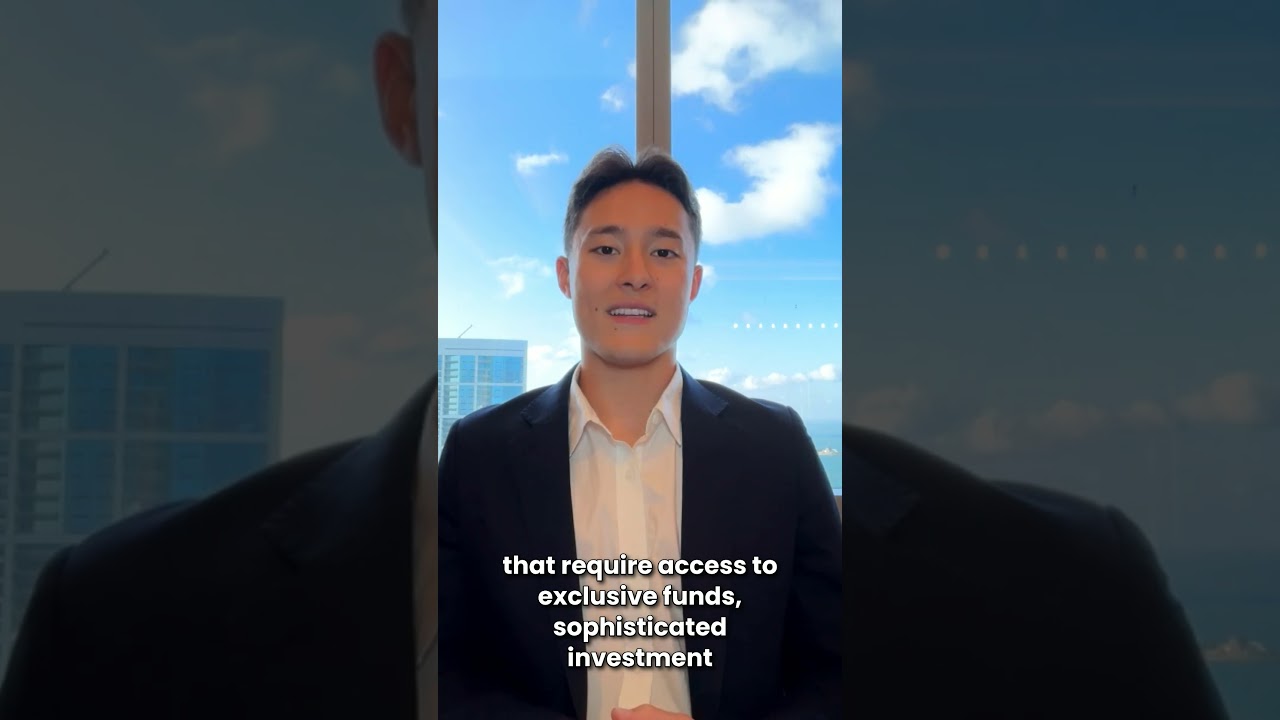Private Wealth Advisor vs. Financial Advisor #shorts
