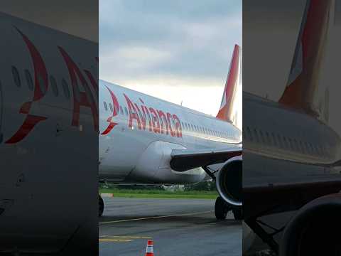 #AVIANCA #A320 en plataforma del Aeropuerto Internacional EL EDÉN | Armenia, Quindio.