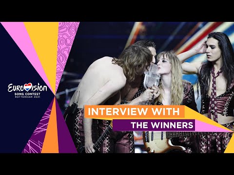 First Reaction of Måneskin From Ital…: English ESL video lessons