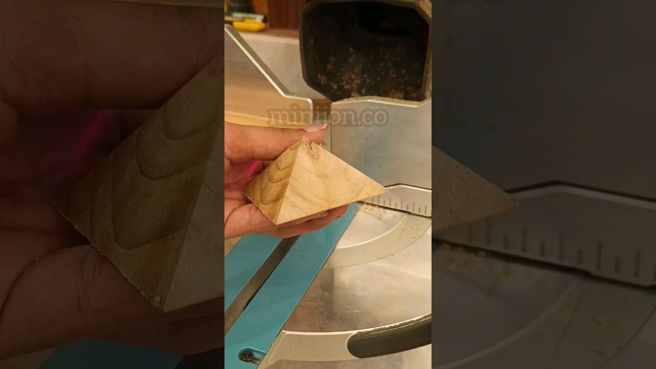 wood pyramid on mitre saw 🔶️⚠️🔺️🪚🔨🪑✏🙌🤔😱🤯😍🔥🔥@diywithminijon #carpentry #wood #cool #machine #fun