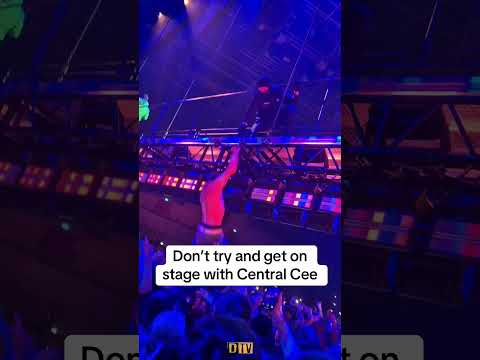 Security was not happy #concert #centralcee #france