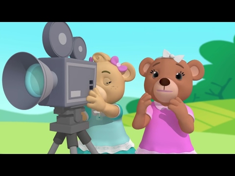 Bananas in a Movie - Bananas in Pyjamas Official
