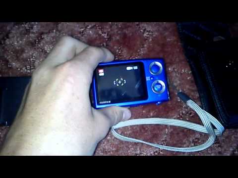 Fujifilm Z10fd Camera + Charger + Case + 2g Sd card + Cd software + Usb Cable