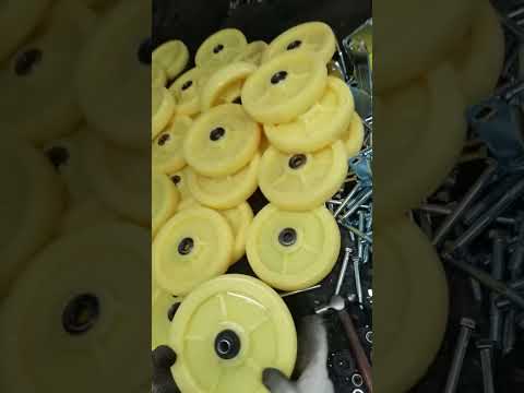 If you need casters, contact my friend#valuedcaster #caster #wheels #rodachine # #rodachina #