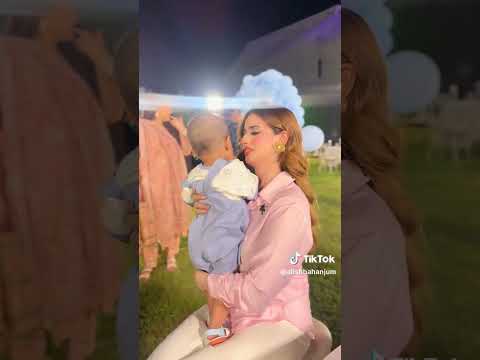 Alishba anjum new tiktok video with sehar hayat daughter