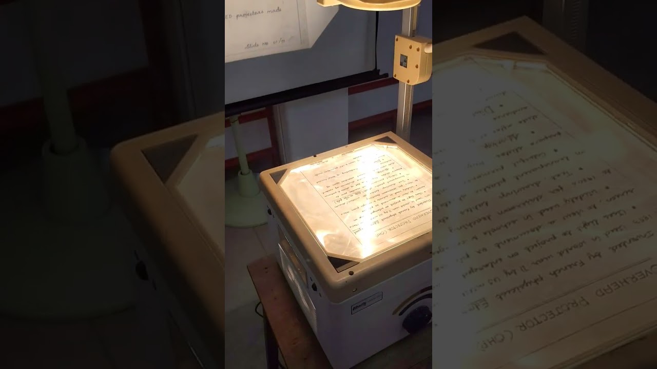 OVER HEAD PROJECTOR 📽️📽️📽️#oldest memories #projector #old
