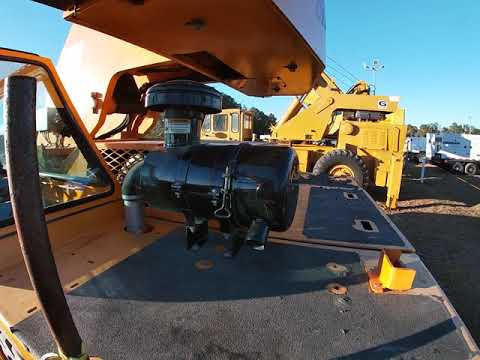 2017 BRODERSON IC-200-3J CARRY DECK CRANE 15 TON S/N# 299884200 Showing 3820 Hours, Stock# 157391026