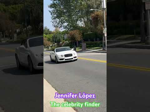 Jennifer López leaving business meeting at Beverly Hills hotel.