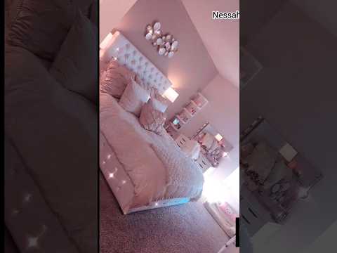 Cozy pink bedroom decor.