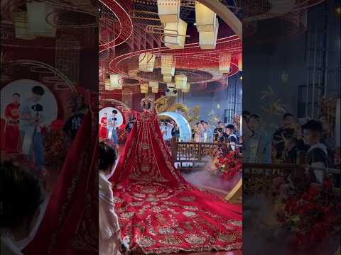 Chinese wedding dress#wonderful#wedding#red#traditionalclothes#shortsfeed