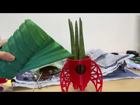 STL file Rocket Flower pot 🚀 Planter・Design to download and 3D print・Cults