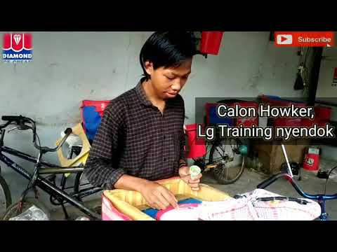 Indonesia Street Food. Es Diamond. Depo Es krim #Diamond #PedagangKeliling #DepoEsKrim (Cinematic )