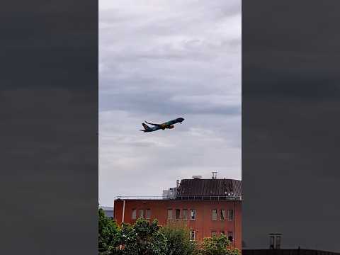 B757 (Aurora Borealis Livery) 🇮🇸 Icelandair Take off ✈️ FI451 LHR-KEF 21 June 2025