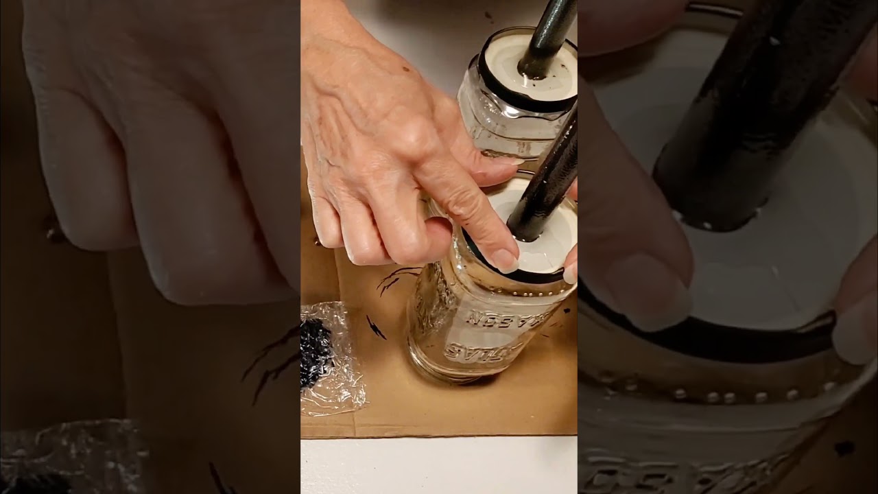 BEAUTIFUL DIY SOLAR LIGHTS FOR GARDEN AND PATHWAY #diy #decor #light #outdoor #solar