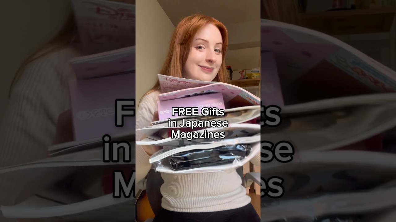 Japanese Magazines have FREE GIFTS 🎁