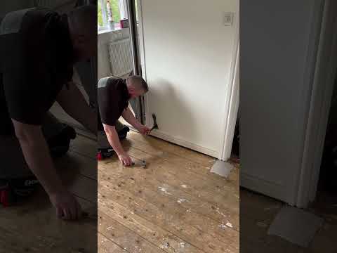 How to remove your skirting boards ✅#tips #howto #diy #teirnanmccorkell #flooring #wood #pov #tip