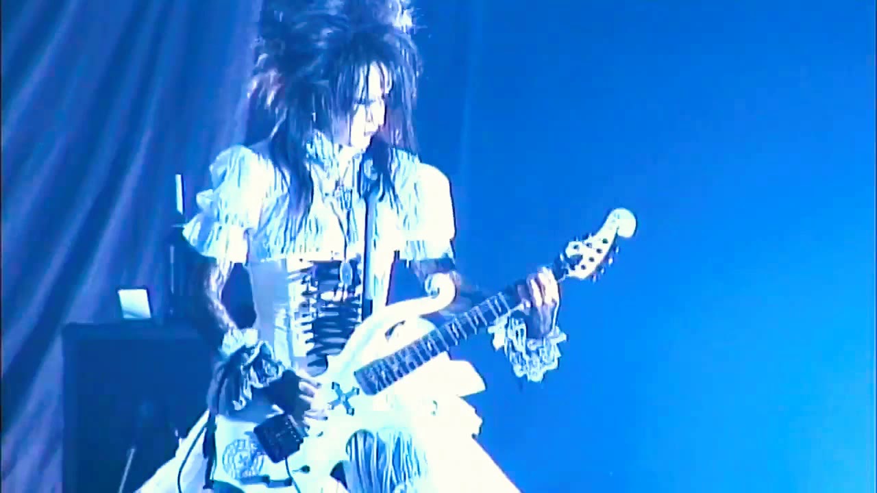 Mana Sama Live Performance Guitar play