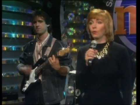 Earth & Fire - French words for love (HD)