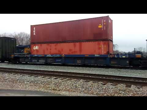 First half of Q610 shoving into monroe yard.