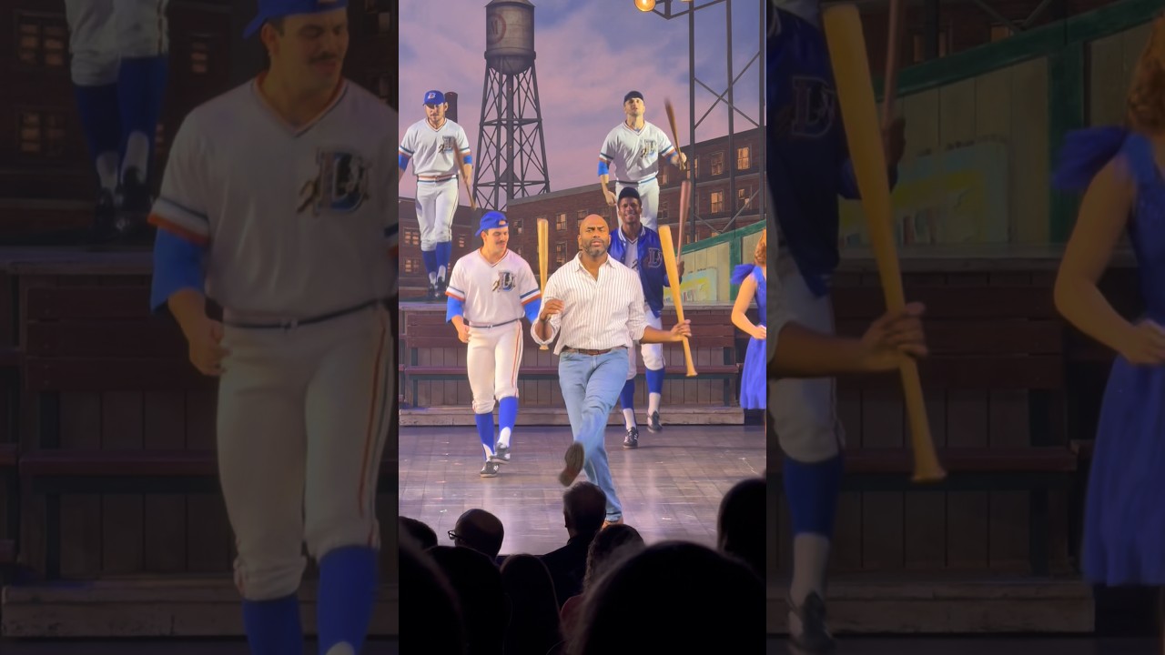 Nik Walker does Bat-Ography