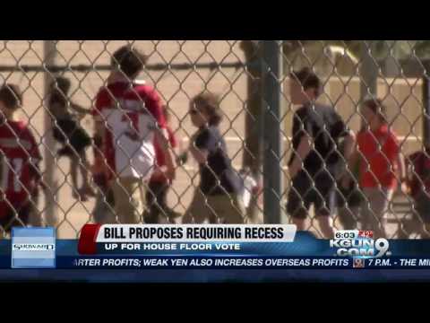 Bill requiring longer recess advances