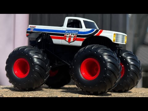 For the Collectors! Spin Master Monster Jam USHRA Truck Unboxing/Review
