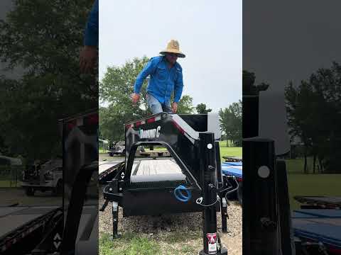 Fleetneck Friday | Friday's Trailer Sales