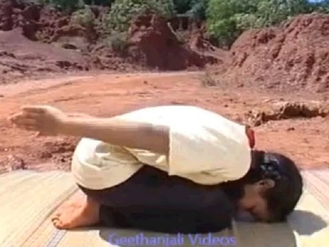 Yoga Mudras Of The Body - Maha Mudra : Rishiculture (Strengthens Abdominal Muscles)