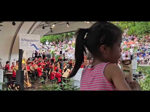 Singapore Symphony Orchestra - Golden Mother from Chen Zhangyi's 'Songs for Mukul'
